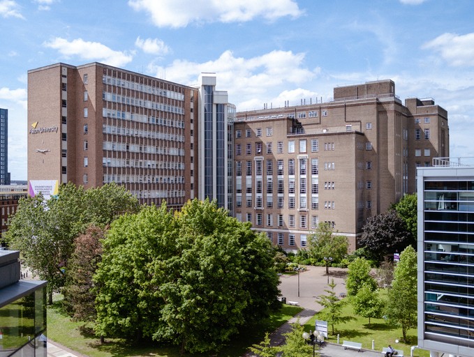 Aston University engineers break internet speed barrier record with ...